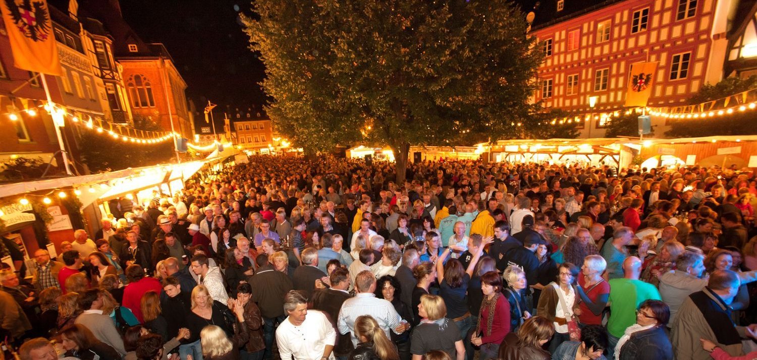 82. Bopparder Weinfest: Wein trifft Kulinarik und Musik ...