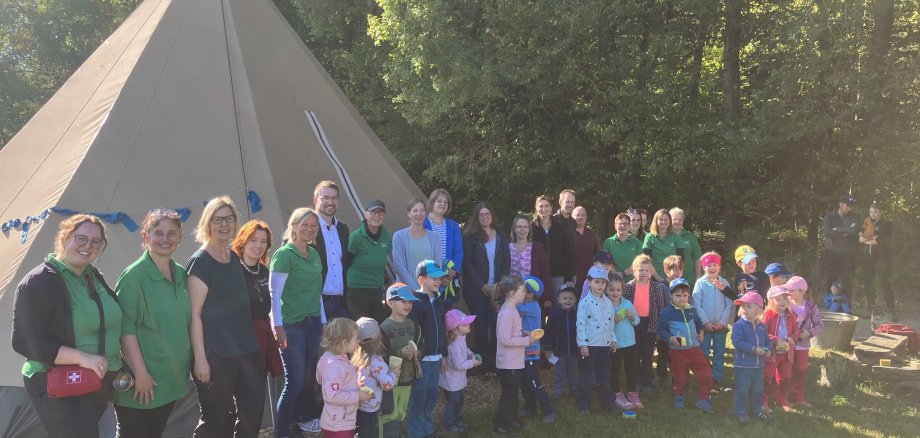 Naturnahe Kita Winkelholzbande: Neues Tipi bietet Schutz vor Wind und ...
